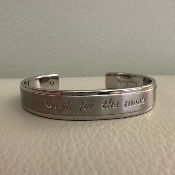 Mary Kay | Jewelry | New Mary Kay Adjustable Silver Bracelet With Moon ...